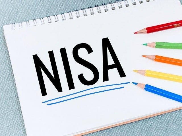 2025年 満足度の高い『NISA 証券会社/銀行』ランキング｜-新NISA開始から2年目- 証券会社は【楽天証券】が2年連続総合1位 銀行は【三菱UFJ銀行】が初の総合1位 (オリコン顧客 ...